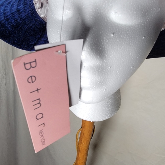 betmar | Accessories | Nwt Betmar Tanzanite Hat Is A Velvet Ruched ...